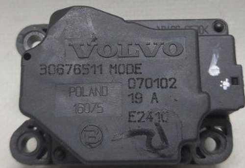 Моторчик заслонки отопителя Volvo Xc90 хс90 2.4D