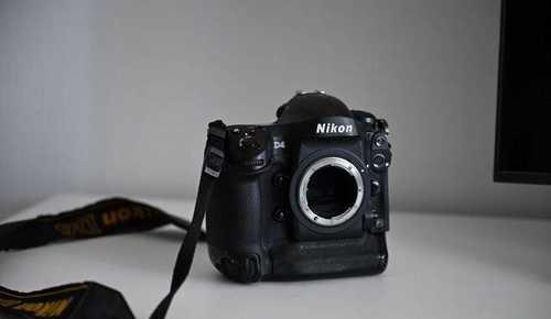 Зеркальный фотоаппарат nikon D4