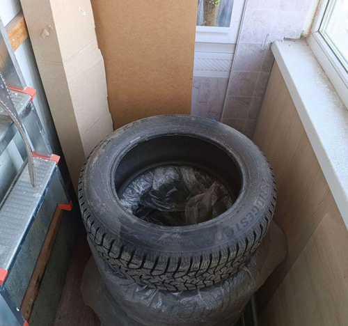 Bridgestone Blizzak Spike-02 205/55 R16