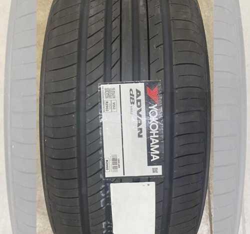 Yokohama Advan dB V552 235/45 R18 94W