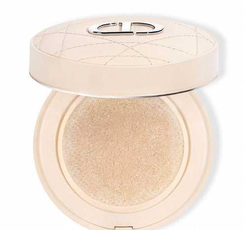 Dior Пудра-кушон Dior Forever Skin Glow Cushion