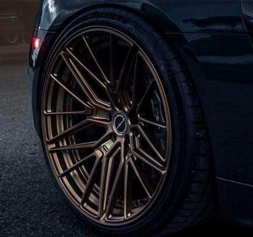 Кованые диски R21 в стиле Brixton Duo на Audi R8
