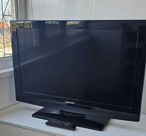 Телевизор LCD 32" Samsung LE32B350F1W