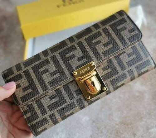 Кошелек женский Fendi