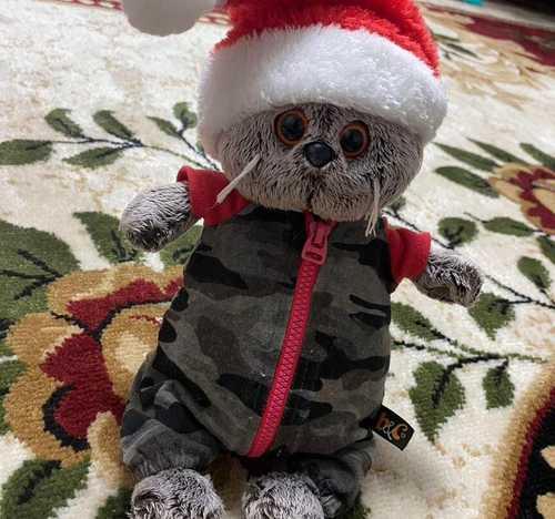 Новогодний кот басик