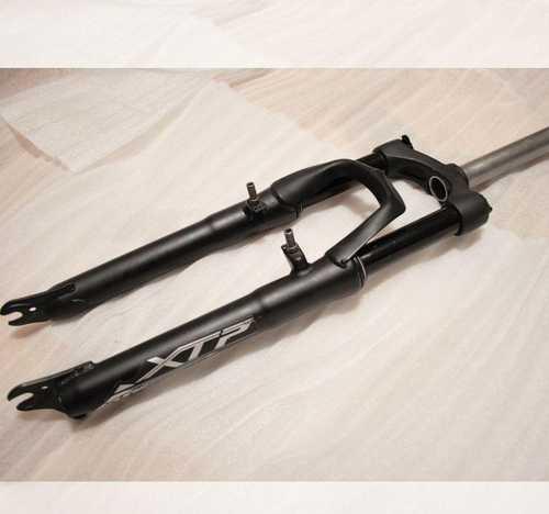 Вилка XTR Disc 26   Lockout