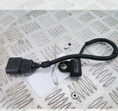 Датчик распредвала для Skoda Rapid 03L957147A