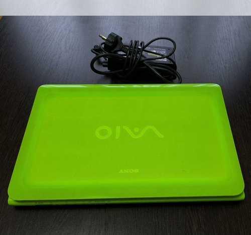 14" Sony vaio VPC-CA1S1R/W, Core i5, RAM 4 гб