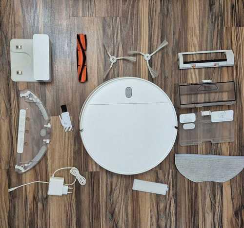 Робот-пылесос Xiaomi Mi Robot Vacuum-Mop Essential