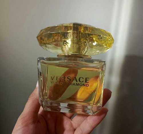 Versace yellow diamond