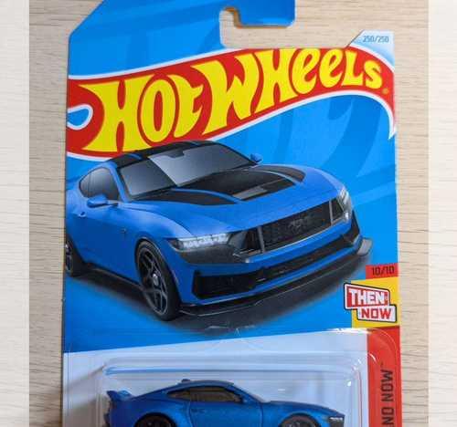 Hot Wheels Ford Mustang Dark Horse (Синий)