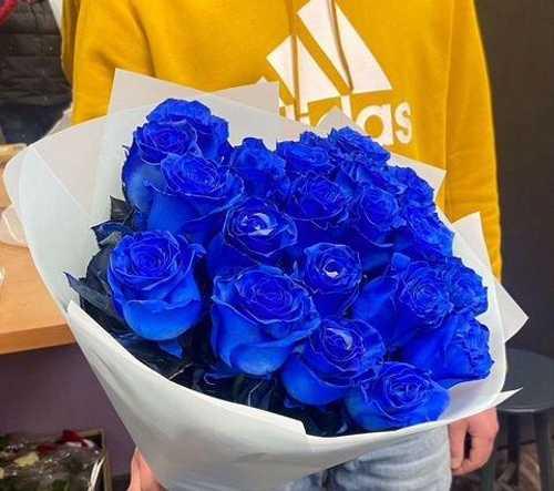 17 синих роз