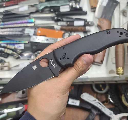 Нож Spyderco Shaman black