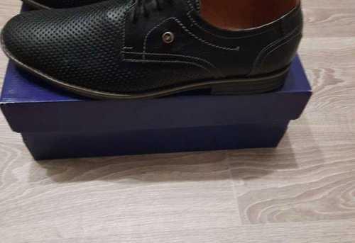 Ботинки мужские 44 размер черные кожаные