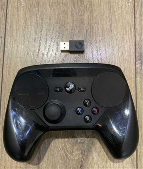 Контроллер Steam Controller