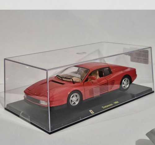 1:24 модель Ferrari Testarossa 1984