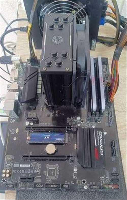 Gigabyte b450 gaming x + ryzen 5 + 16gb + охлад