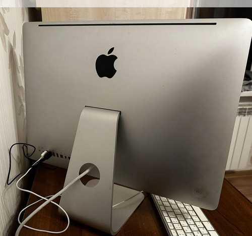 Apple iMac 21.5 Mid 2011