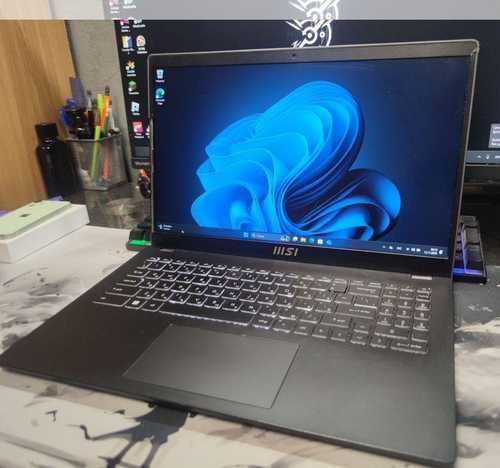 15.6" MSI Modern 15 B11M-002RU, Core i3, RAM 8 ГБ, 256 ГБ, Intel UHD Graphics