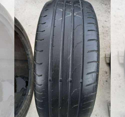 Continental ContiPremiumContact 2 215/60 R17 96H