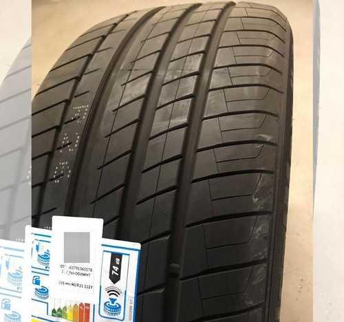 Kapsen RS26 Practical Max HP 275/30 R20 97W