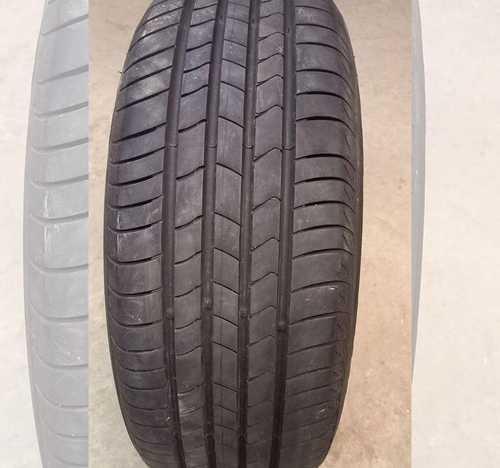 Kumho Ecsta HS51 205/60 R16 92H