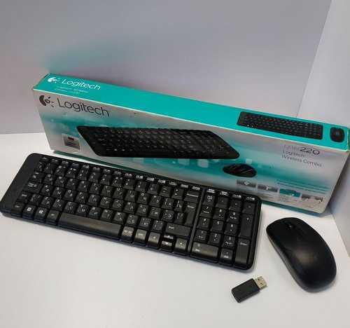 Комплект клавиатура   мышь Logitech MK220