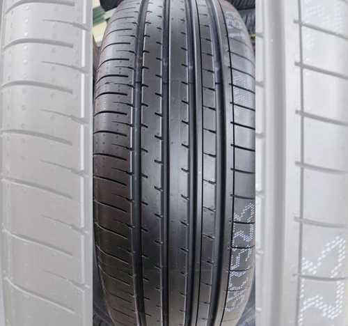 Yokohama BluEarth-XT AE61 215/60 R17 96V