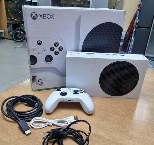 Игровая консоль Microsoft Xbox Series S