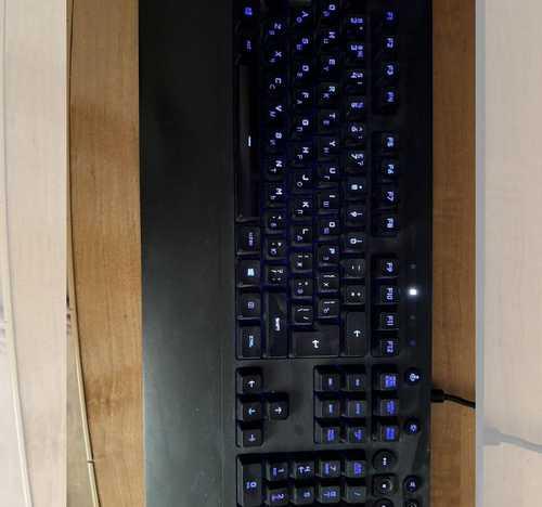 Игровая клавиатура logitech g213