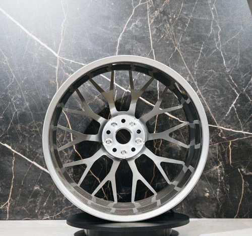 Кованные диски R20 BMW X7