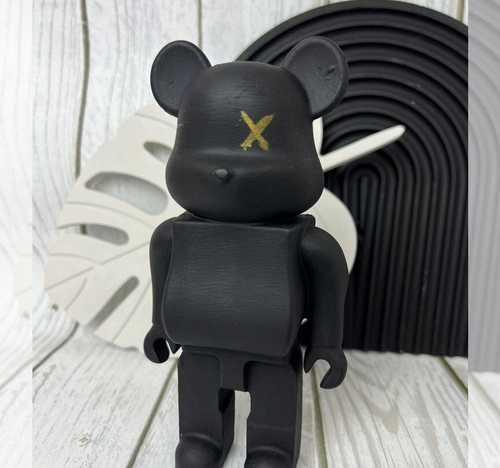 Медведь Bearbrick