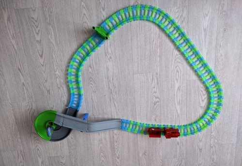 Детская игрушка: поезд с железной дорогой (б/у)