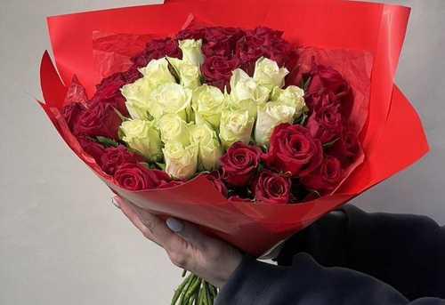 Букет из 51 красно-белой розы Кения (40 см)