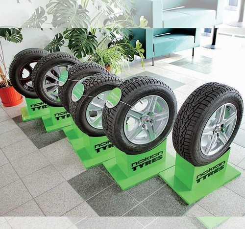 Nokian Tyres Hakkapeliitta 9 SUV 255/40 R20