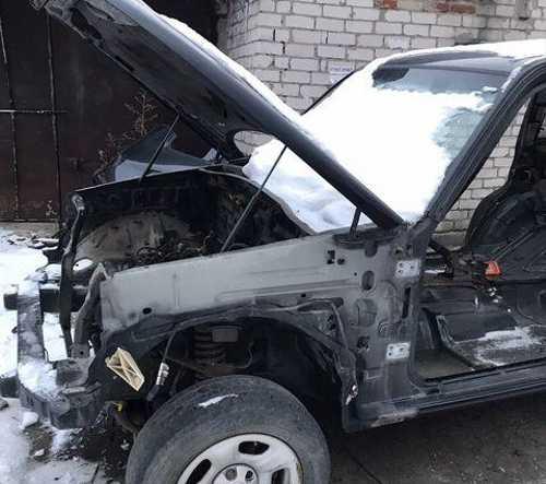 Лонжерон стойка четверть Jeep Cherokee KJ Liberty
