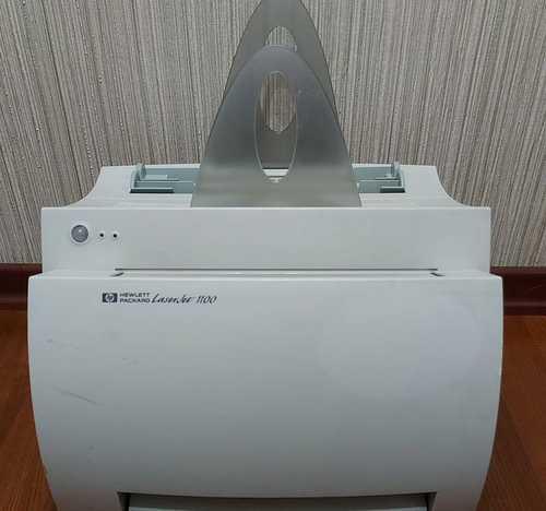 Принтер HP laserjet 1100