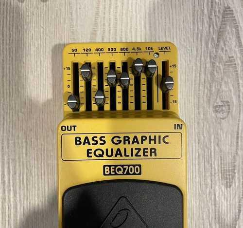 Behringer Bass graphic equalizer BEQ700