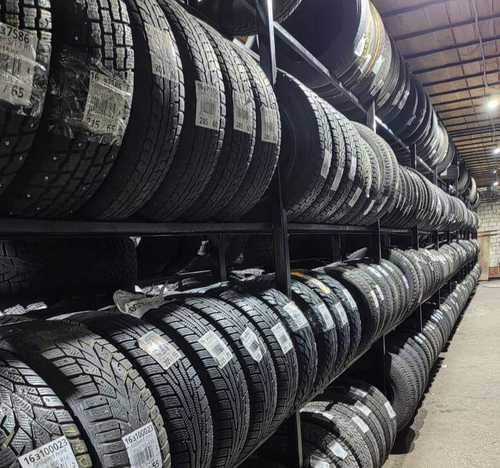 Dunlop SP Winter Ice 02 175/65 R14 82T