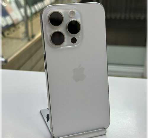 iPhone 15 Pro, 256 ГБ