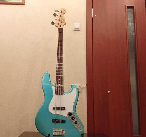 Бас гитара fender jazz bass