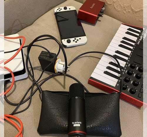 Микрофон focusrite от набора solo 3rd gen