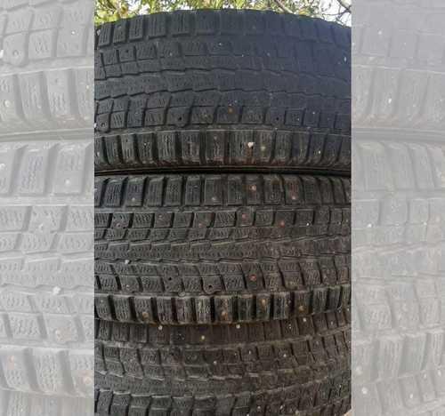 Dunlop SP Winter Ice 01 215/65 R16 98