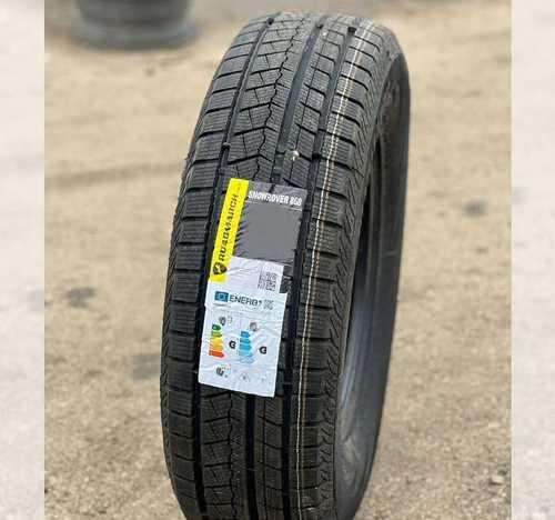 Roadmarch Snowrover 868 255/50 R19 132T