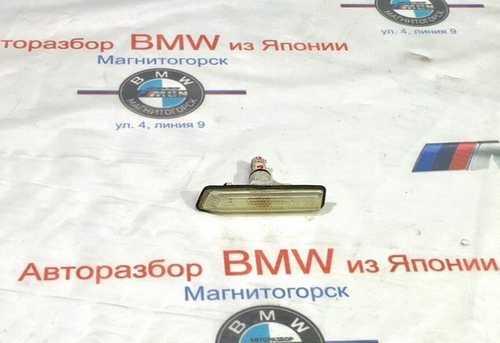 Повторитель поворота правый Bmw X5 E53 M54B30 2006