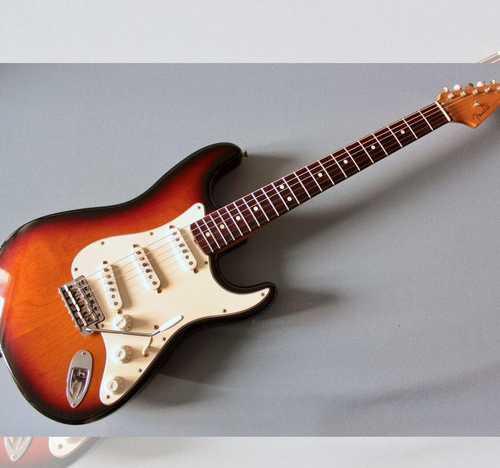 Fender avri '62 Stratocaster Sunburst 1990 USA