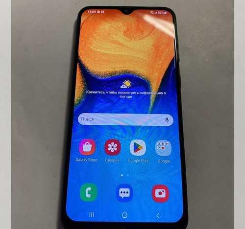 Samsung Galaxy A20, 3/32 ГБ