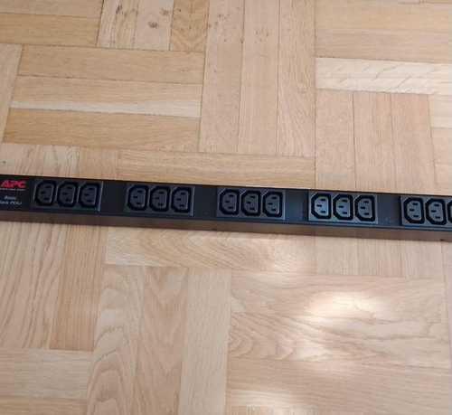 Распределитель питания APC Rack PDU Basic,AP9572