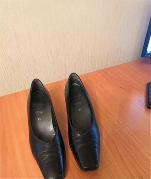 Продам туфли женские