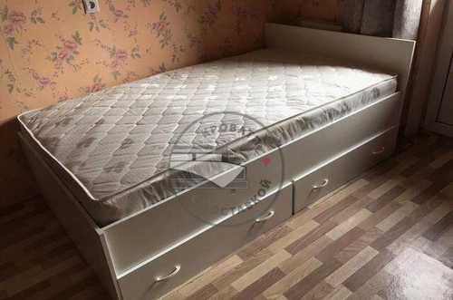 Кровать полутороспальная с ящиками и матрасом